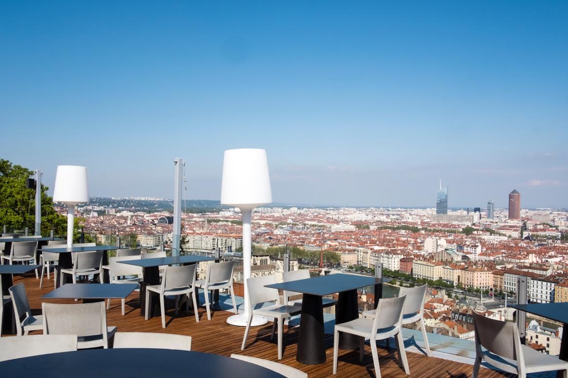 Un dimanche très chaud à Lyon, sans trace de pluie