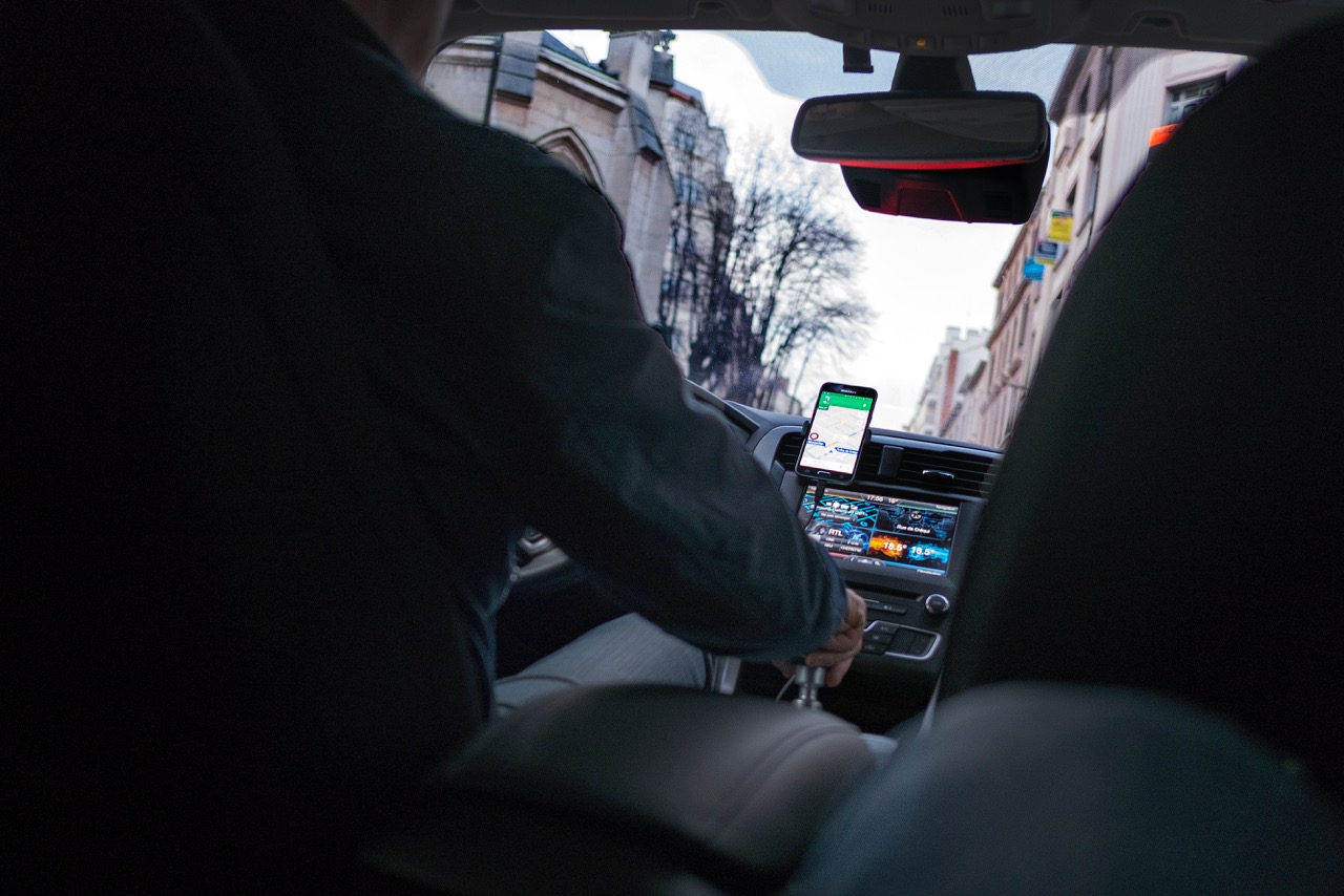 Chauffeur Uber à Lyon : "On peut conduire 10h de suite sans s'arrêter"