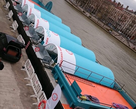 Lyon : réouverture de la déchèterie fluviale et reprise de la collecte ...