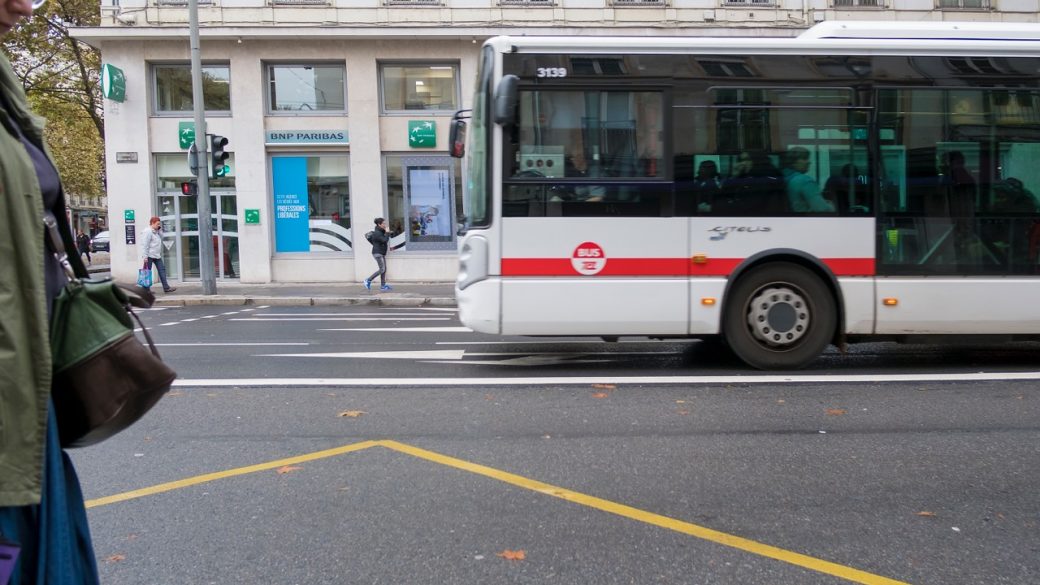 TCL à Lyon : des trolleybus électriques nouvelle génération mis en ...