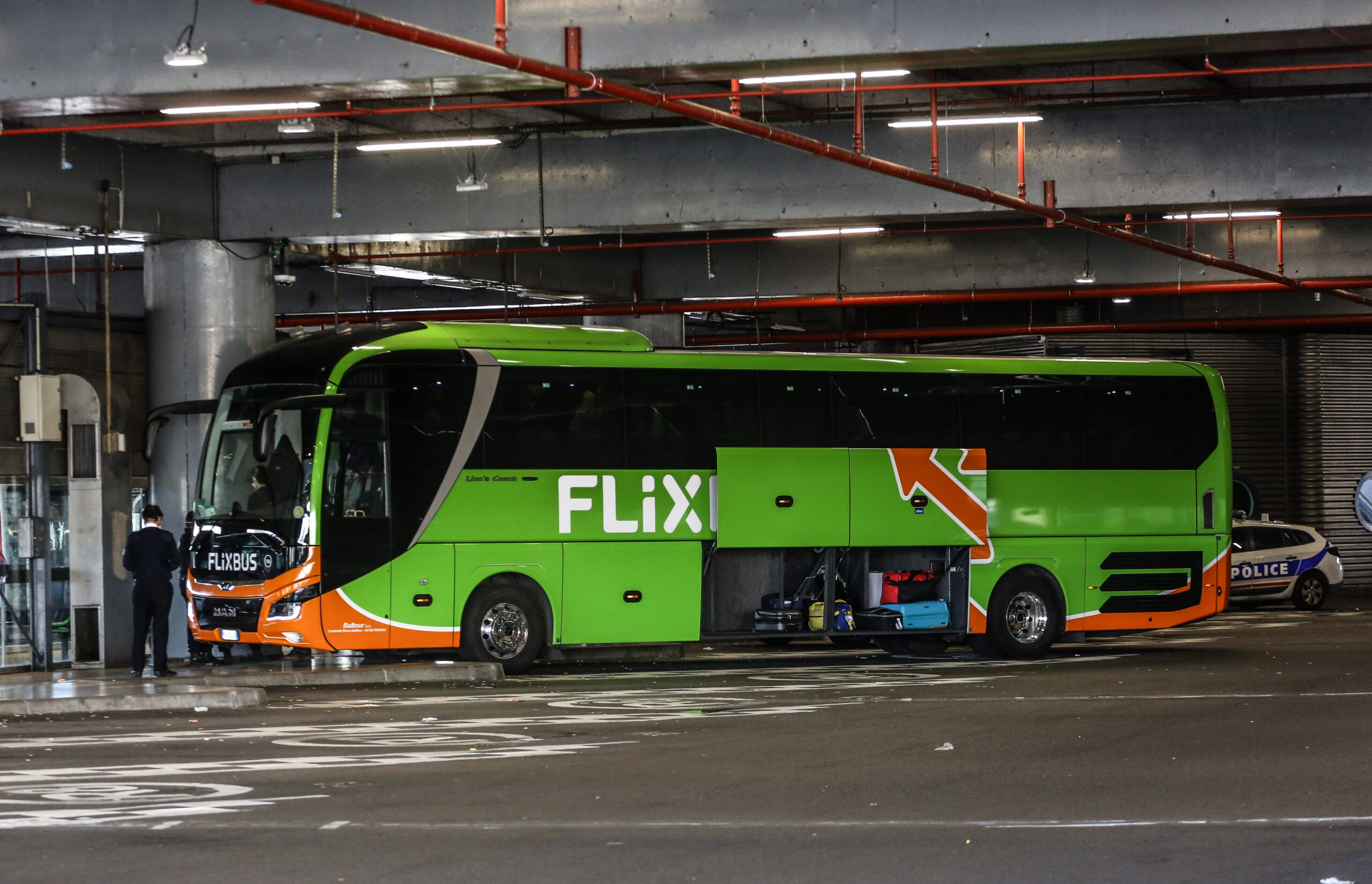 Reconfinement : FlixBus et BlaBlaBus suspendent leurs lignes en France ...