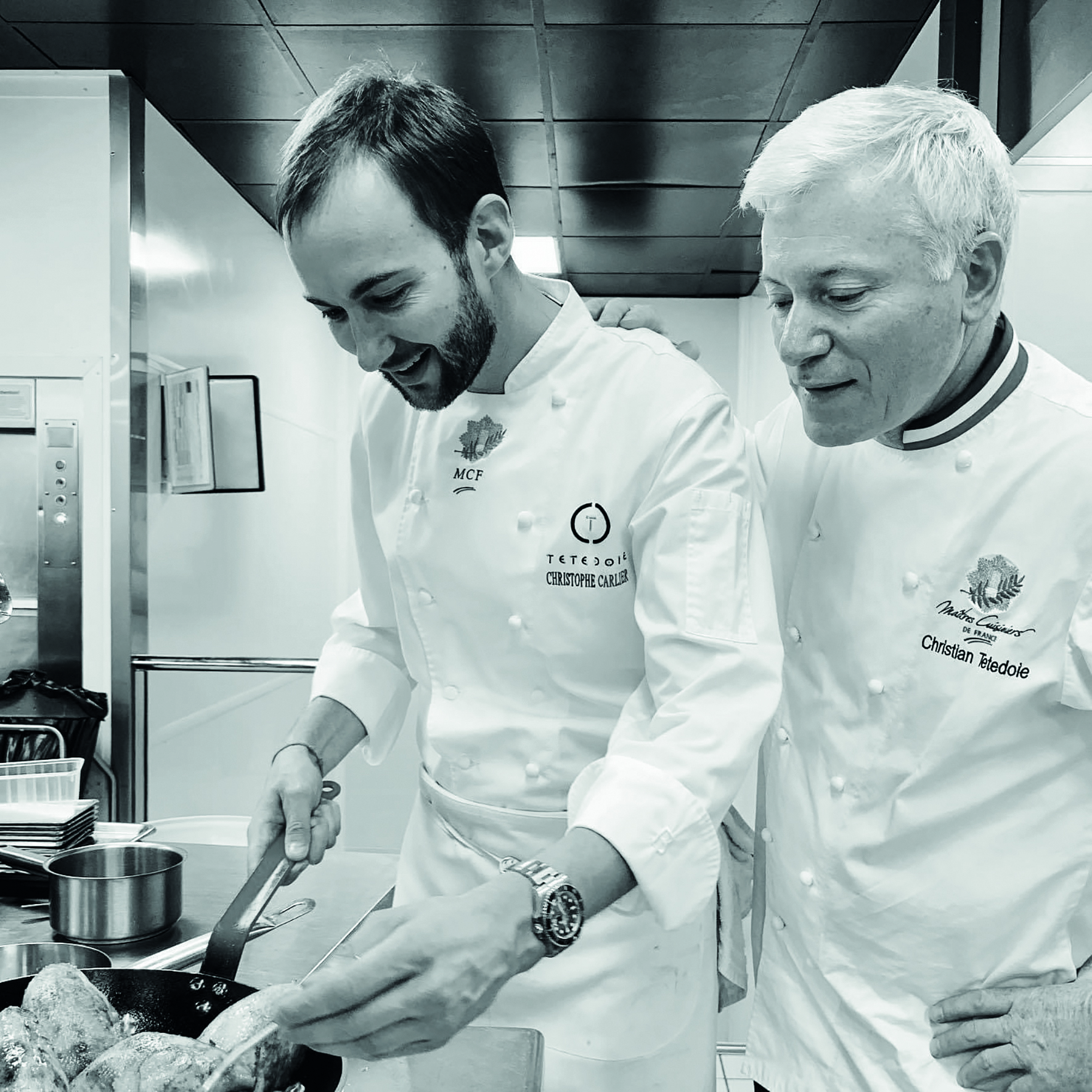 Lyon : 15 chefs lyonnais s'installent dans le kiosque de la place des ...