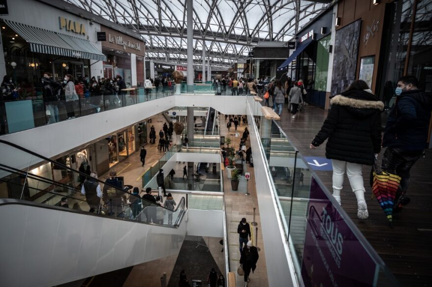Covid-19 à Lyon : un nouveau centre de dépistage ouvre à Confluence ...