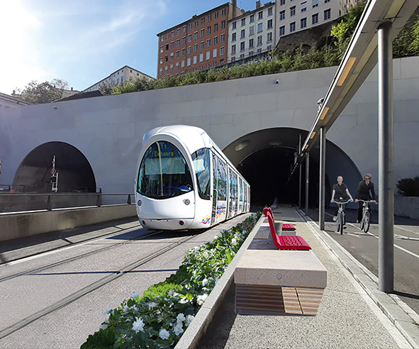 Lyon : un tramway sous la Croix-Rousse