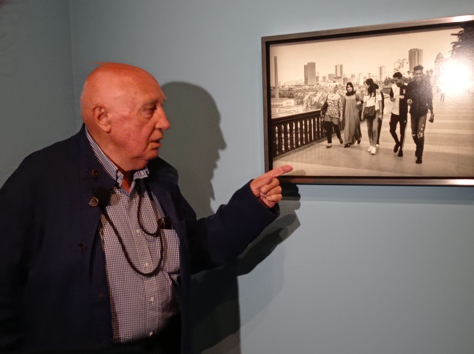 À Villeurbanne, l'oeil de Raymond Depardon dans la main de Kamel Daoud ...