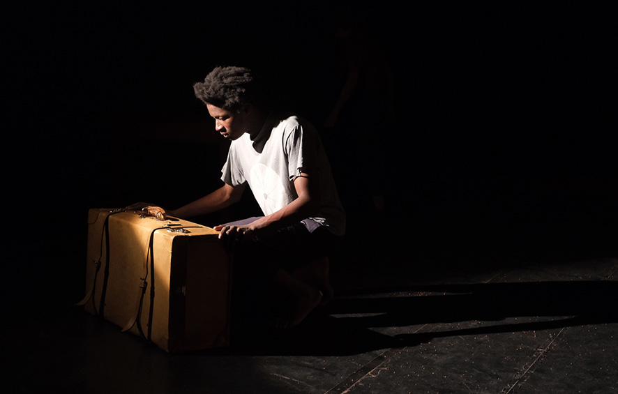 "Longtemps la nuit", au théâtre François-Ponsard de Vienne