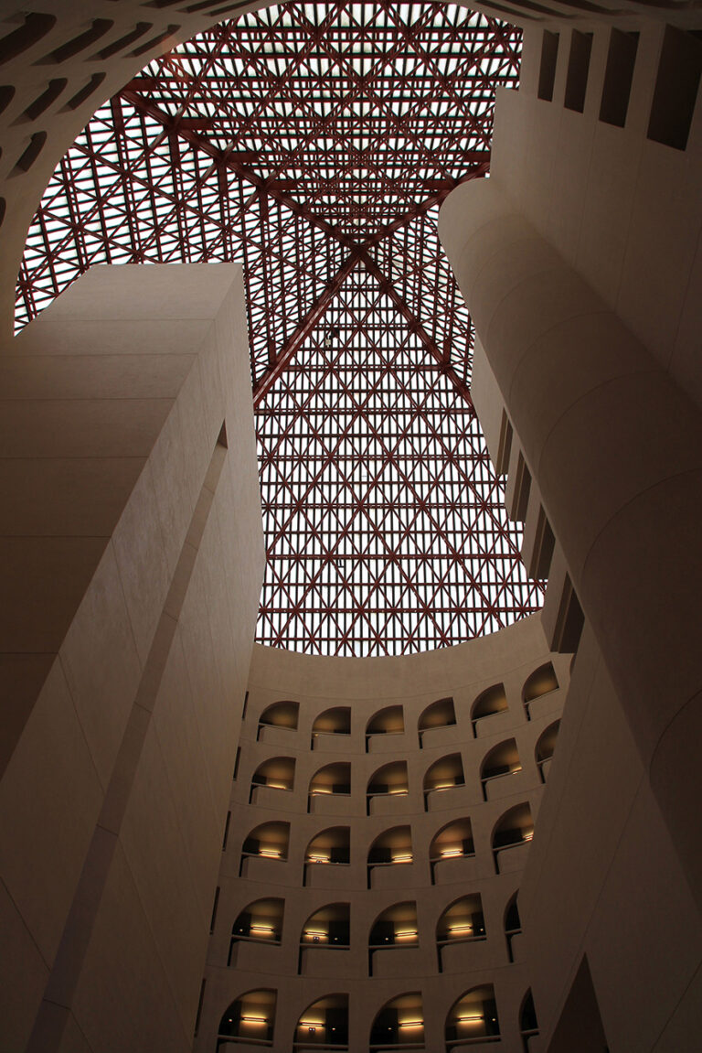 L’architecture lyonnaise et ses secrets : le triomphe du béton - Lyon ...